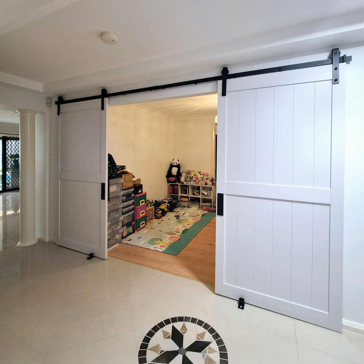 Bright White Barn Doors-Middle bar -Barn Door Outlet – BarnDoorOutlet